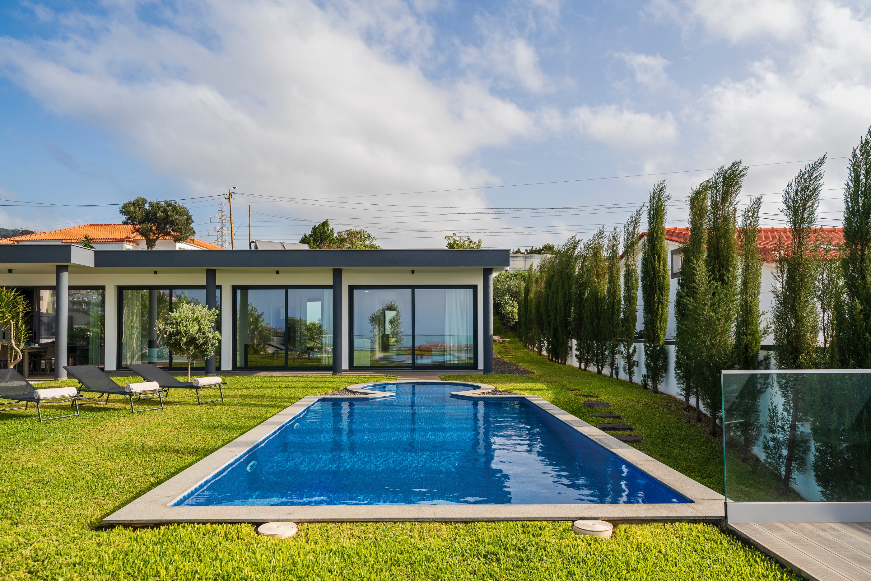 Contemporary villa in Madeira on one floor with pool and amazing sea views